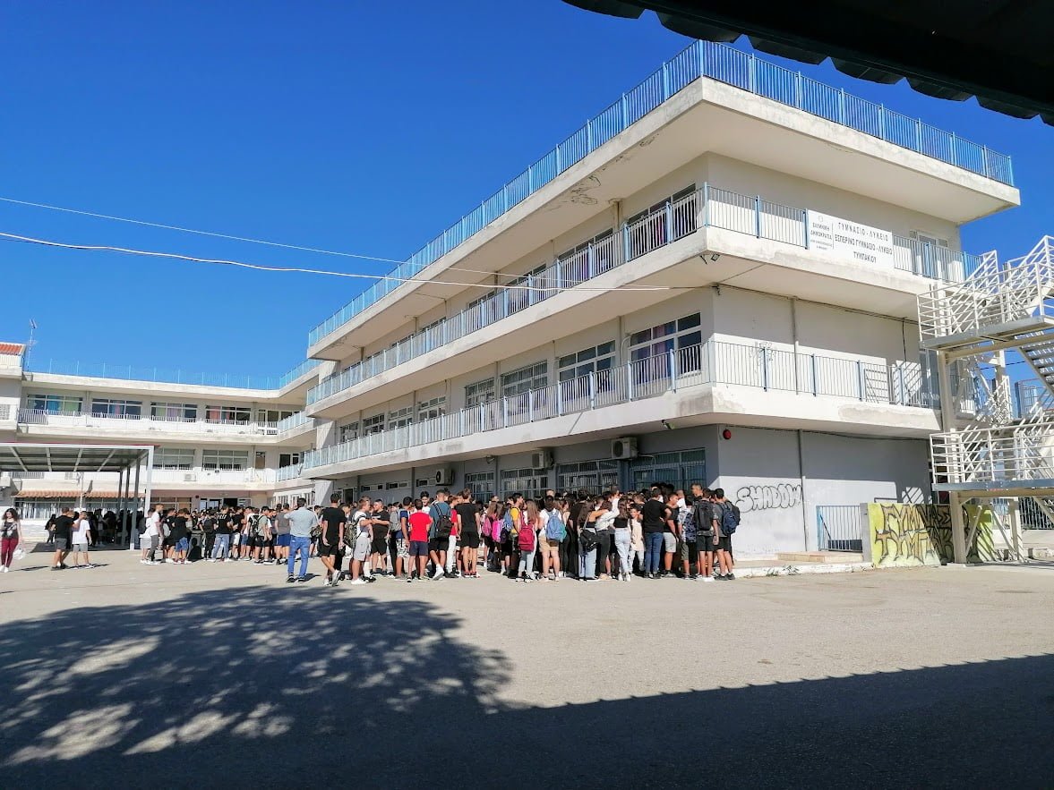Γυμνάσιο Τυμπακίου: Διχάζει και προβληματίζει το τελευταίο κουδούνι της ...